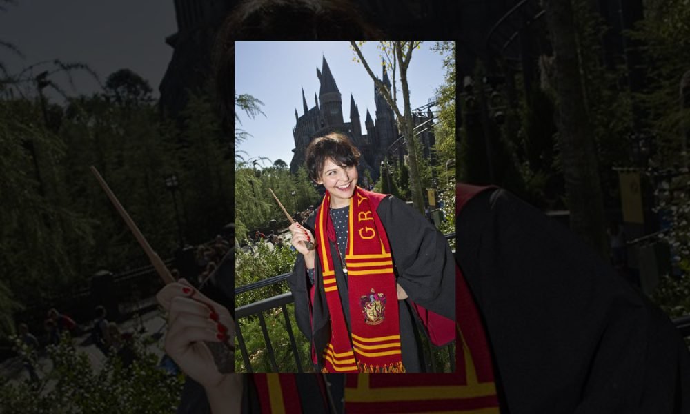 Actress Ginnifer Goodwin Enjoys The Wizarding World of Harry Potter at ...